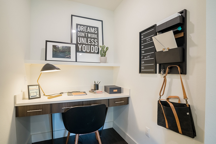 IMT at RidgeGate | Explore Our Pet Friendly Apartment Community