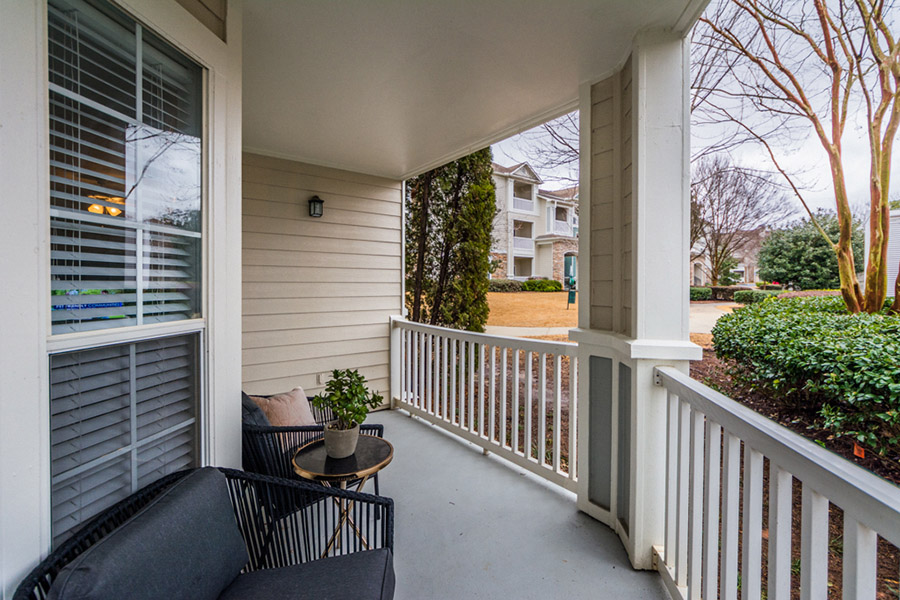 IMT Stoneleigh at Deerfield | Explore Pet Friendly Apartments For Rent