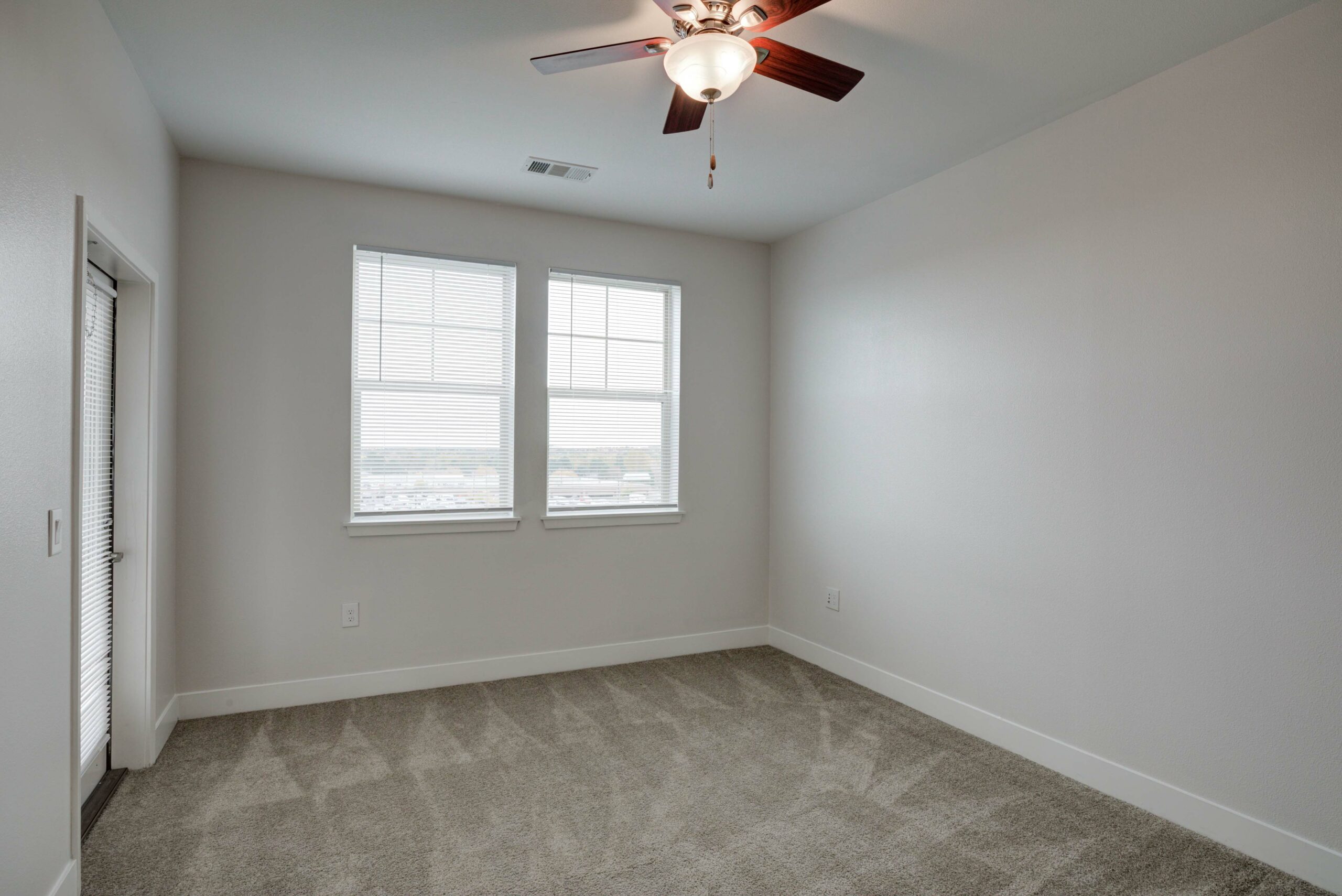 IMT Dayton Station | Virtually Tour 1, 2 & 3-Bedroom Apartments In Aurora