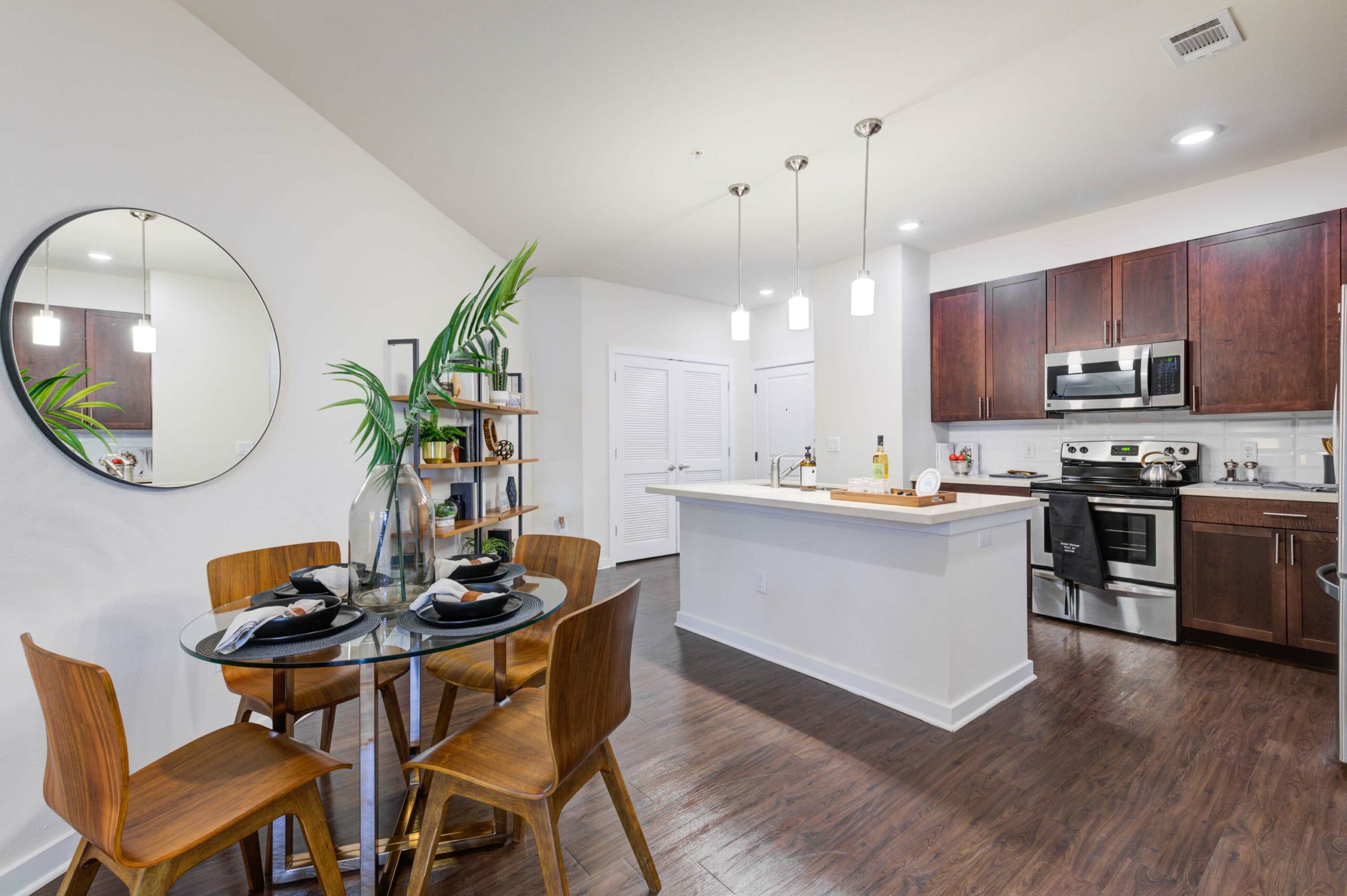 IMT Prestonwood | Virtually Tour Apartments & Community Spaces