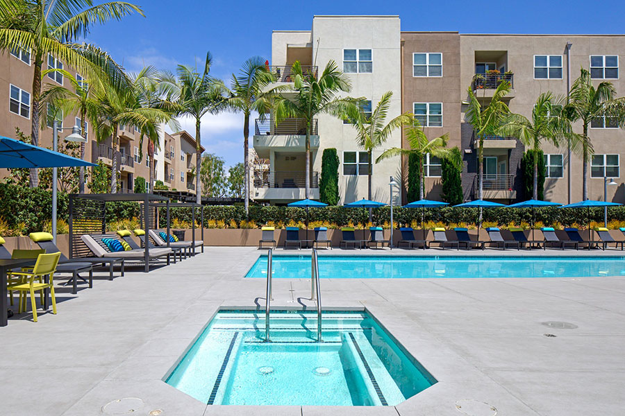 Gallery 421 | Tour Our Long Beach Community