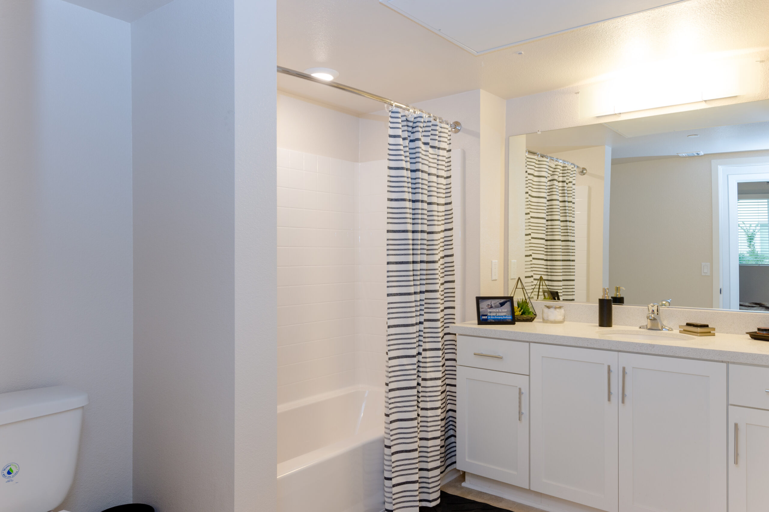 IMT 5700 | Explore Our Sherman Oaks, California Community Gallery