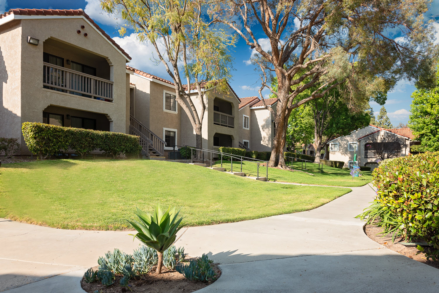IMT Wood Ranch | Virtually Tour Our Simi Valley Apartment Community