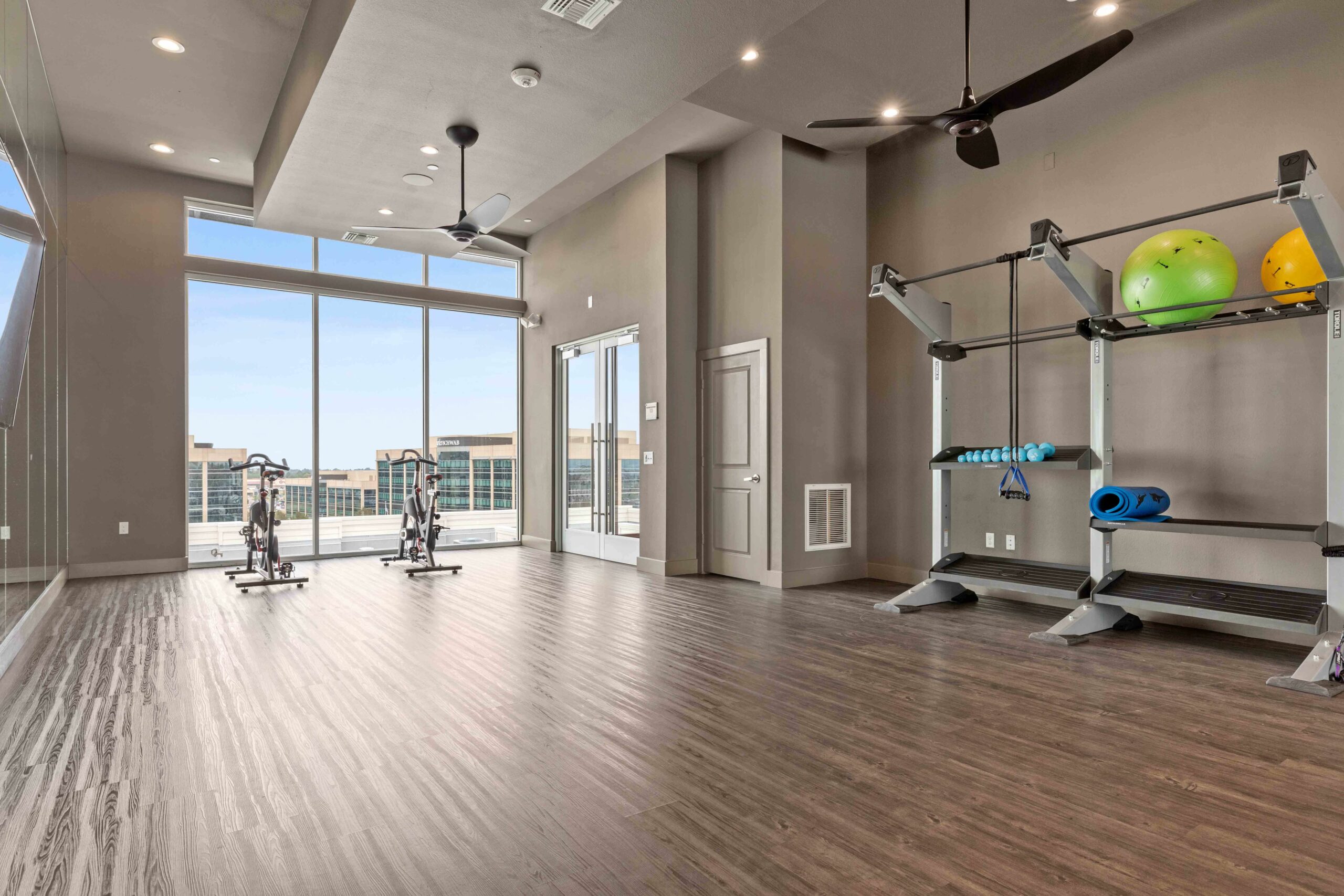 IMT at RidgeGate | Explore Our Pet Friendly Apartment Community